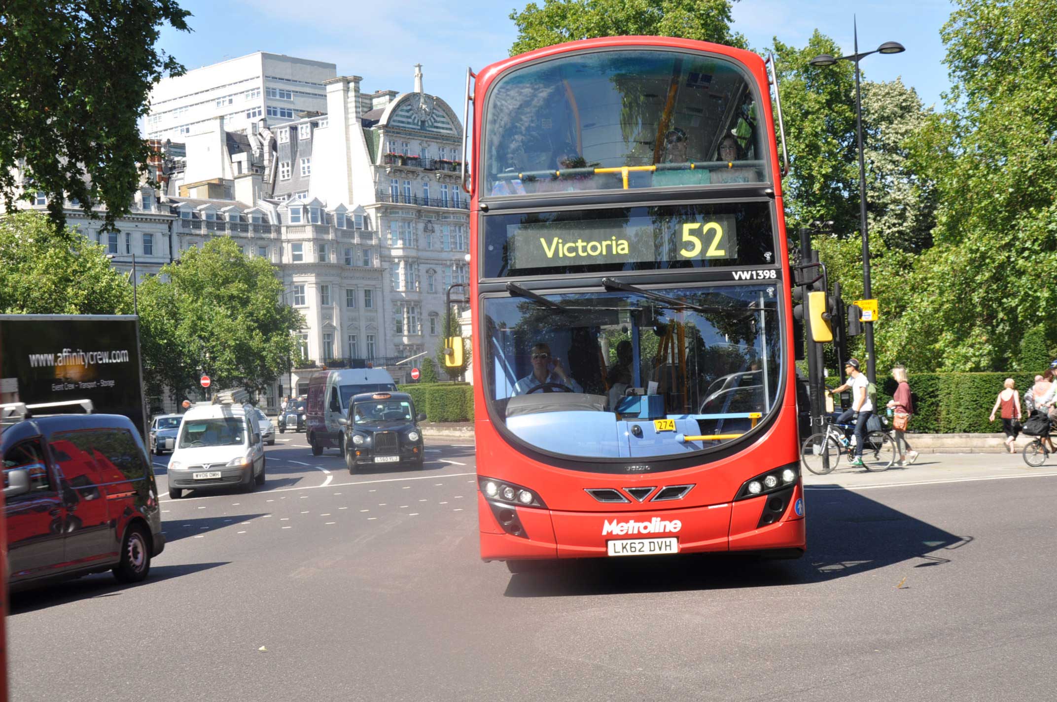 London Bus Route 52