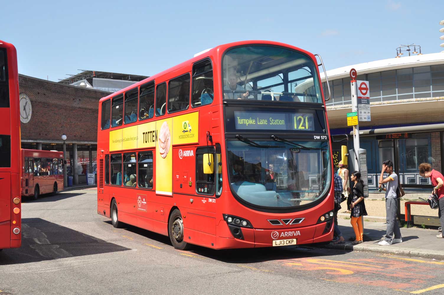 London Bus Route 121 London Bus Route 121