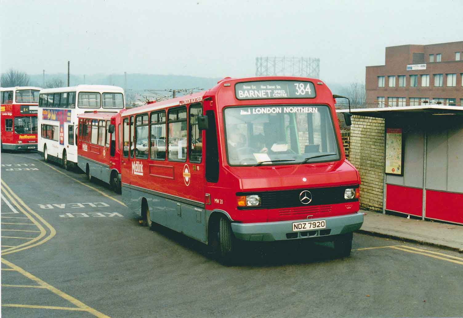 London Bus Route 384