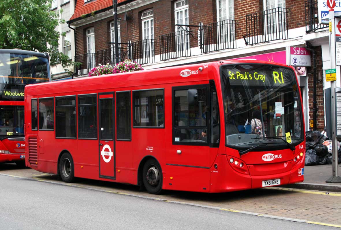 London Bus Route R1
