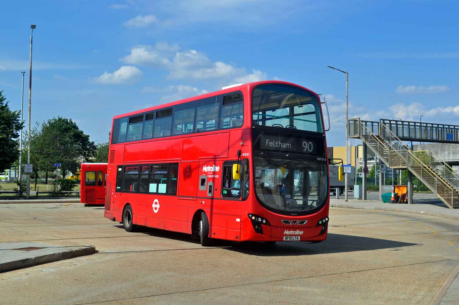 London Bus Route 90