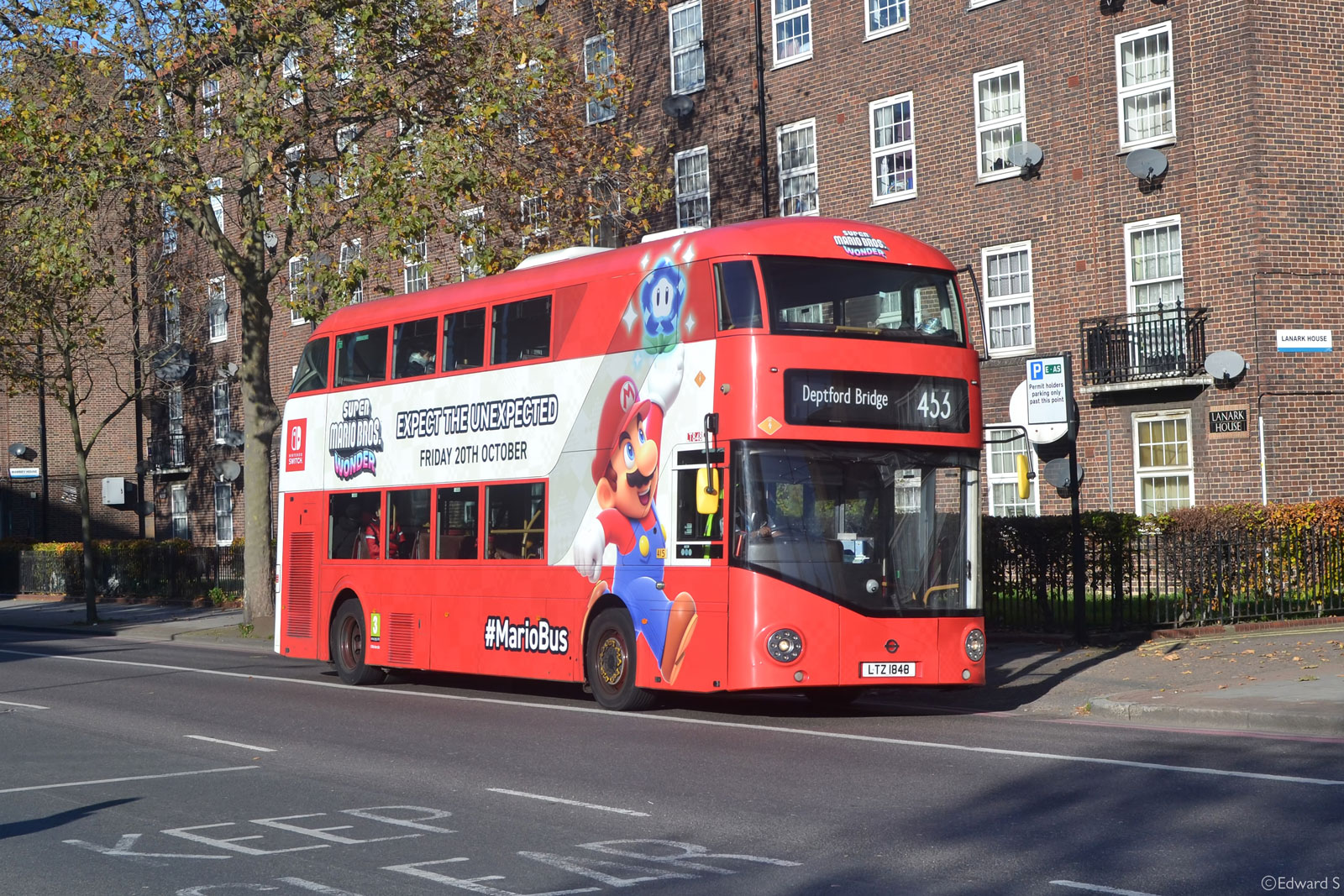 London Bus Route 453
