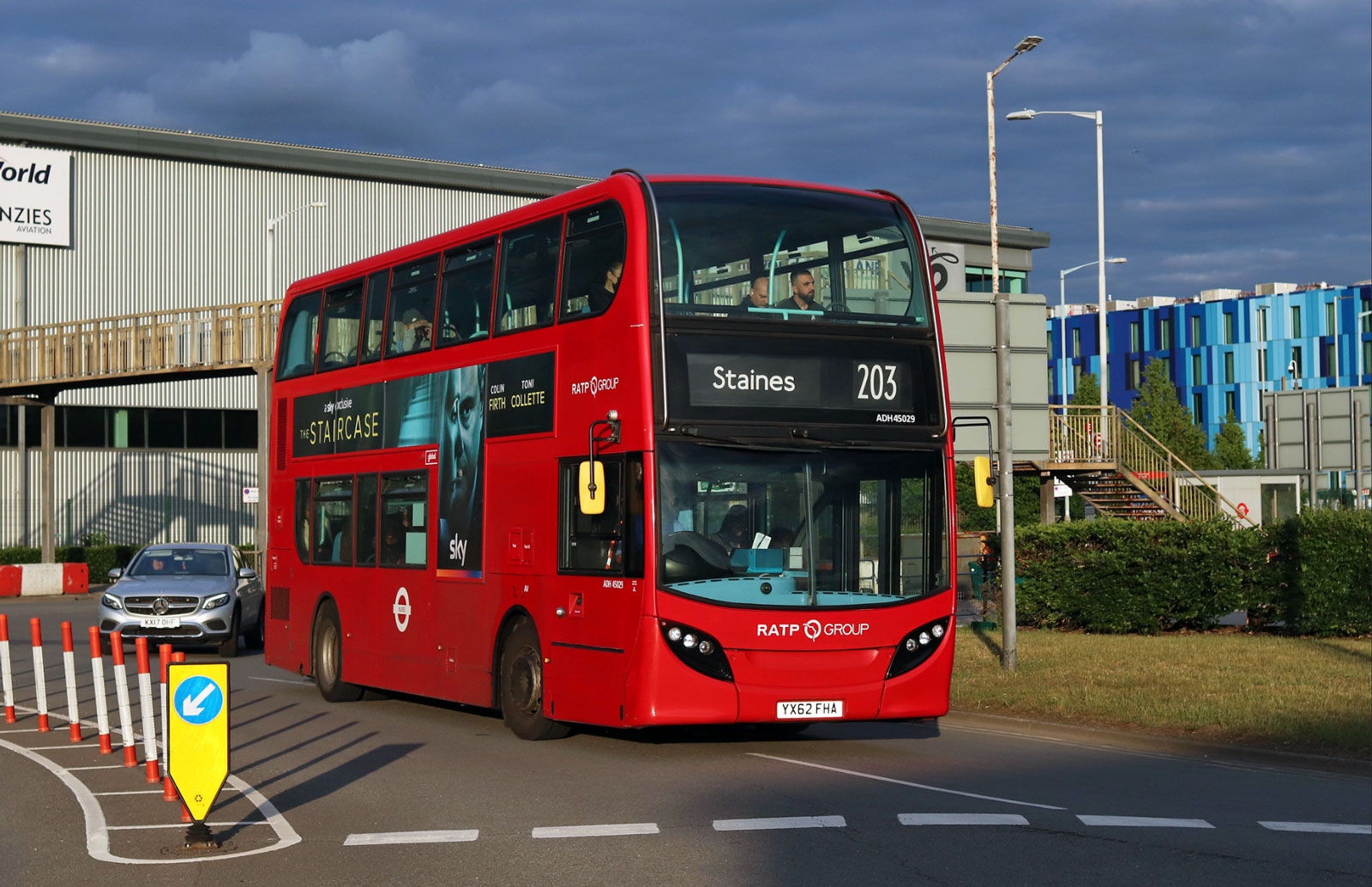 London Bus Route 203