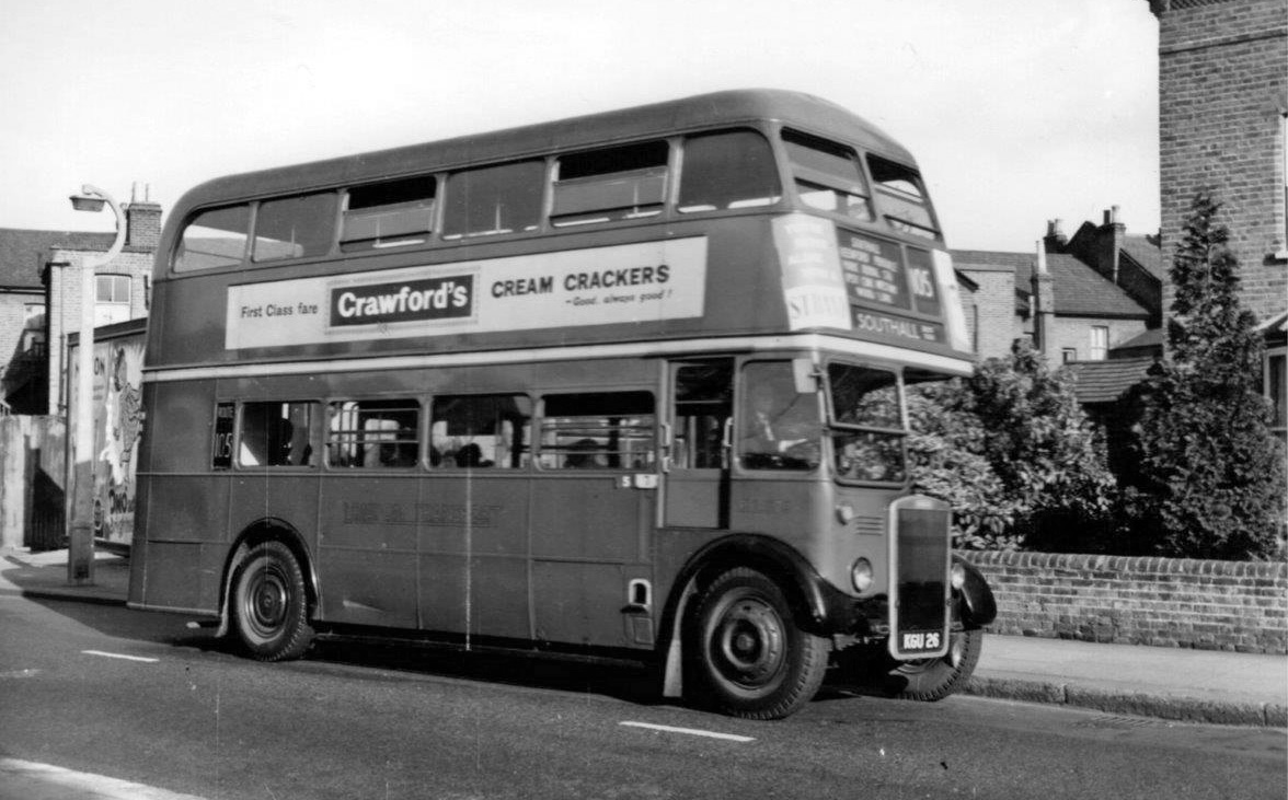 London Bus Route 105