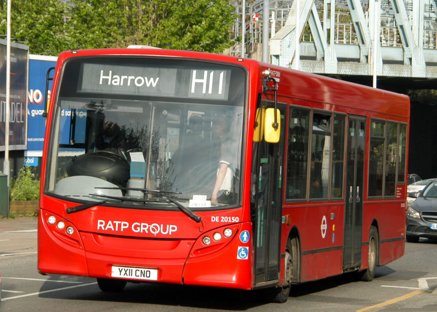 London Bus Route H11