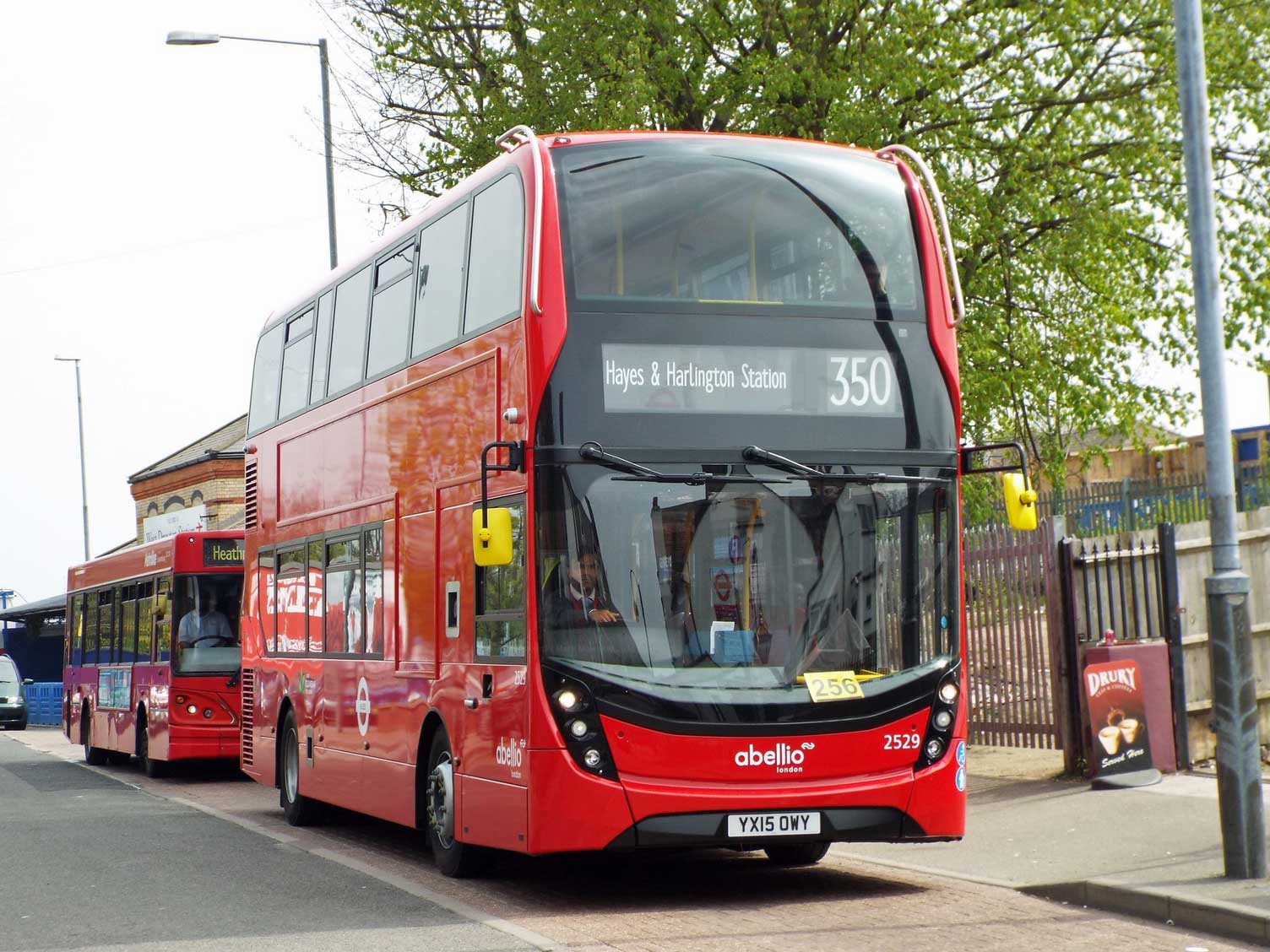 London Bus Route 350